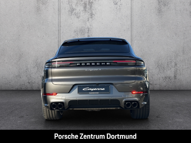 Porsche Cayenne S E-Hybrid Coupe Surround-View Panorama am Standort ...