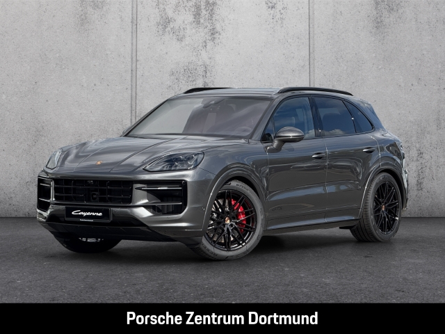 Porsche Cayenne GTS Hinterachslenkung Head-Up Display am Standort ...